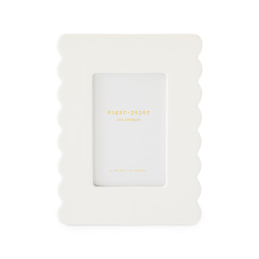 Scallop Picture Frame | Sugar Paper